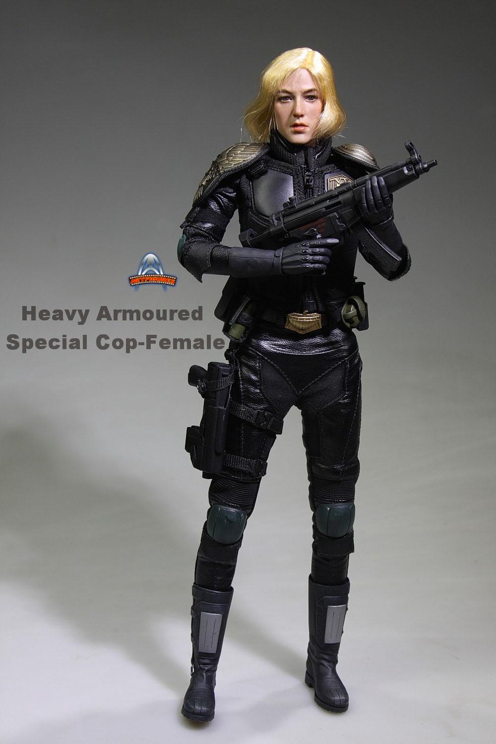 Dragon-Models.de | ANDERSON FEMALE COP 1:6th scale action figure ...